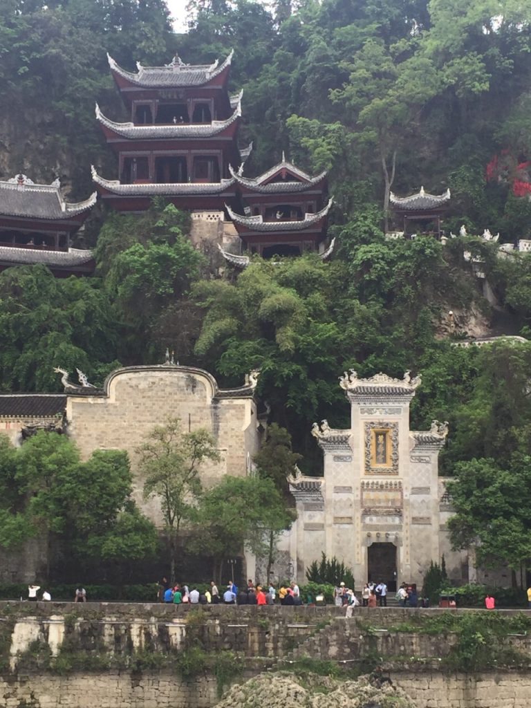 Qinglong Cave – The Best China Travel Blogs